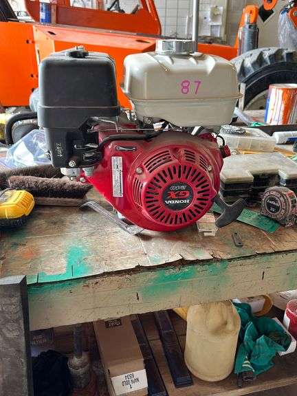 Honda GX240 Gas Engine - J&J Auctioneers LLC