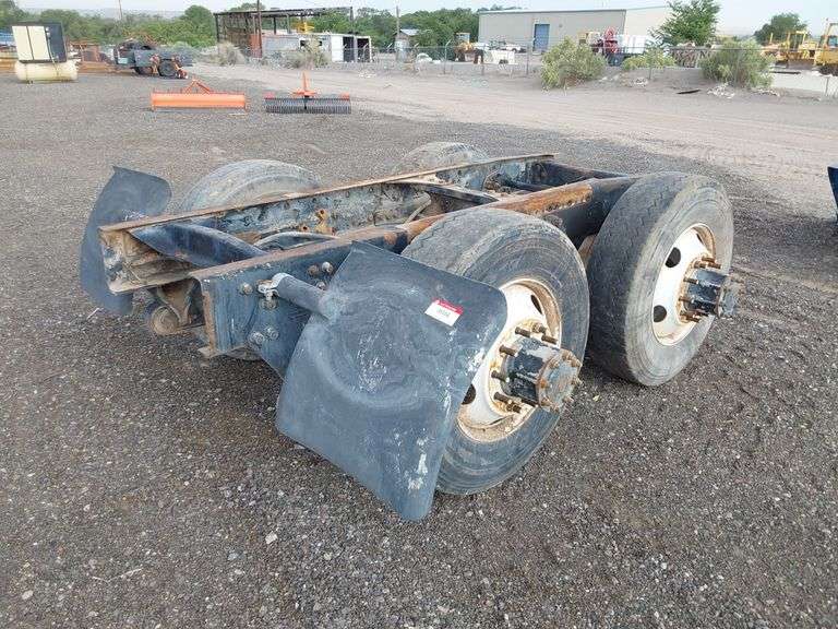 1994 Freightliner SLD 120 Truck Tractor Rear End - J&J Auctioneers LLC