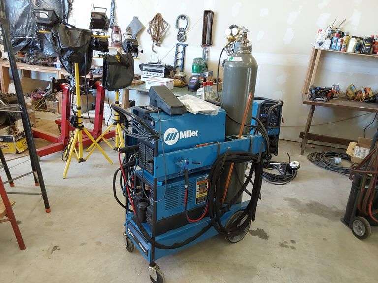 Miller Maxstar 300 DX TIG welder w/ Coolmate 3, Runner Cart - J&J ...