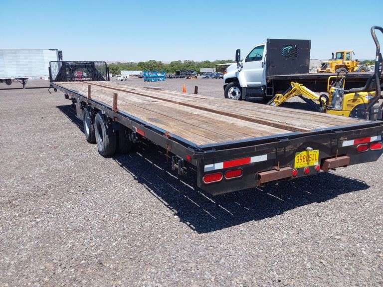1997 40ft Big-Tex T/A Gooseneck Trailer - J&J Auctioneers LLC