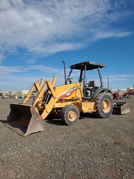 2002 Case 570MXT 4X4 Skiploader - Albuquerque, NM - J&J Auctioneers LLC