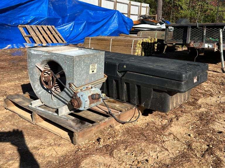 Lowes Toolbox & Blower Fan - JJ Merchant