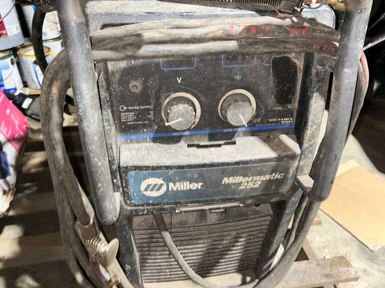 Miller Millermatic 252 Electric Mig Welder - JJ Merchant