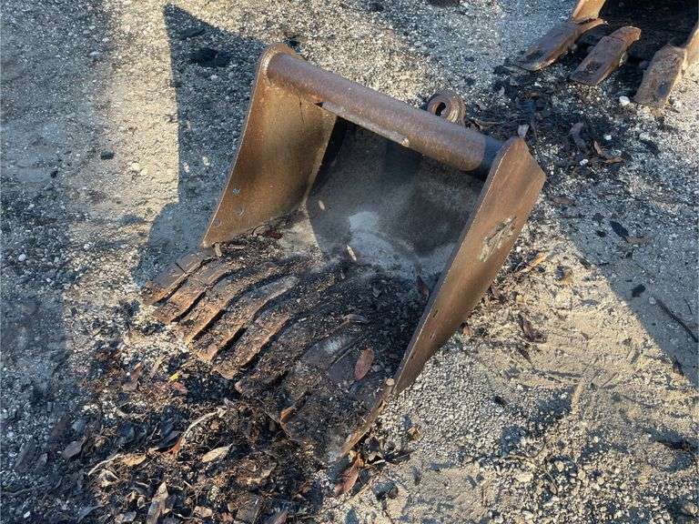 TAG Bucket Attachment - JJ Merchant