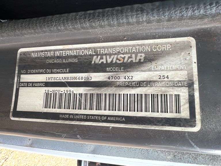 1995 International 4700 4x2 Single Axle Flatbed Truck (186,591 Miles ...