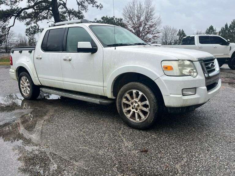2007 Ford Explorer Sport Trac 4x4 Pickup Truck - JJ Merchant