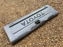 1990 Toyota Tailgate - JJ Merchant