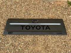 1990 Toyota Tailgate - JJ Merchant