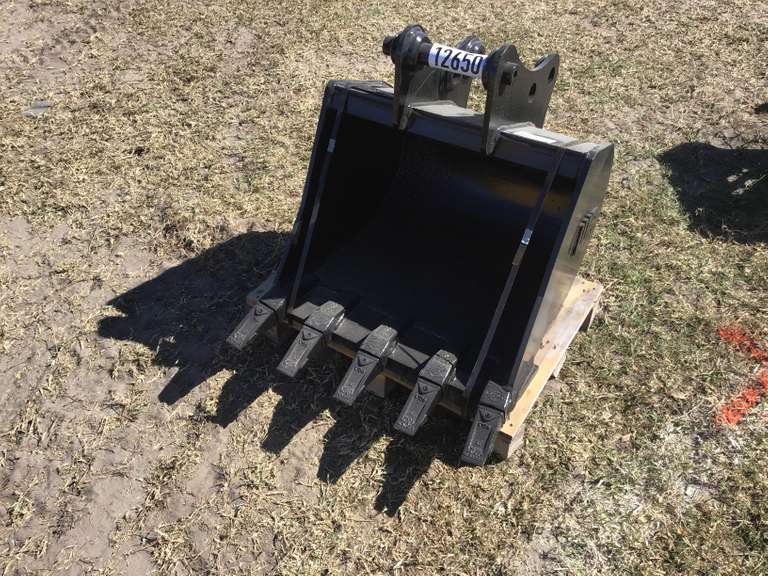 WB 24” BUCKET - Jeff Martin Auctioneers, Inc.