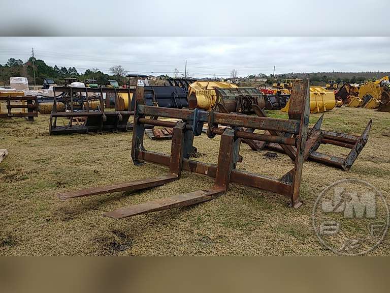 JRB 418 SERIES SN: 0503107195 FORKS - Jeff Martin Auctioneers, Inc.