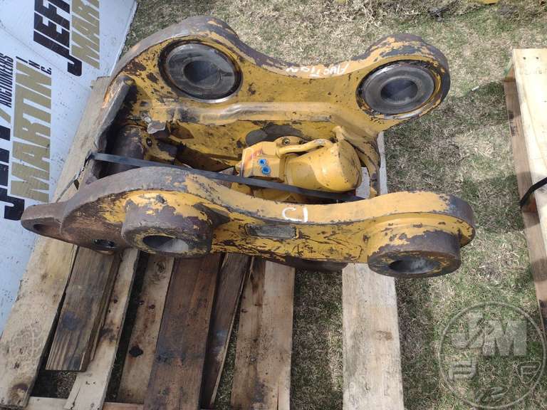 CAT COUPLER - Jeff Martin Auctioneers, Inc.