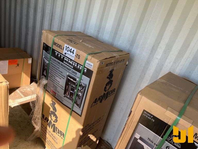 ARMOR FIRE SAFES TITANIUM SERIES 40 GUN FIRE RESISTANT SAFE - Jeff ...