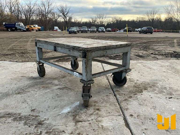WELDING TABLE ON LOCKING CASTERS, 7/16" X 14" TPI THREADED - Jeff ...
