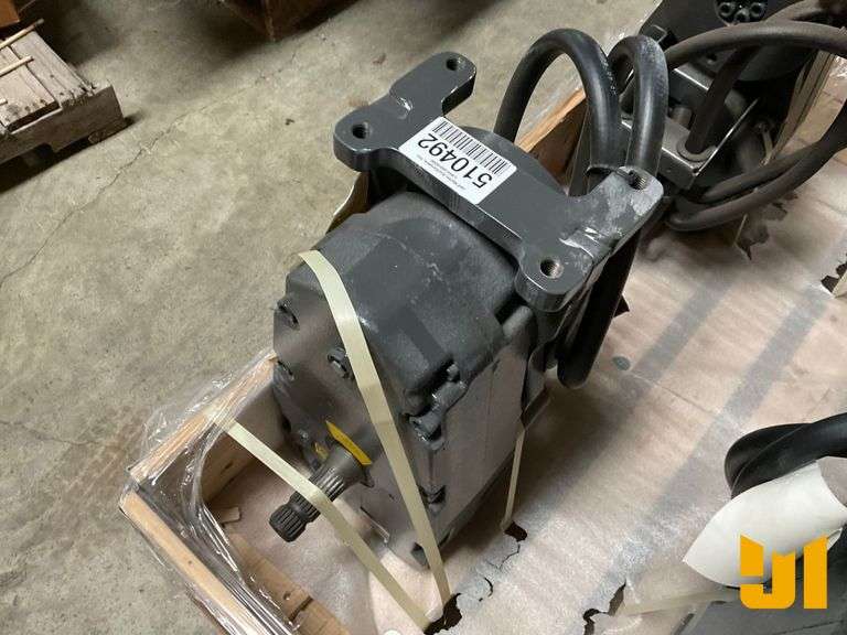 ZULDBERG FRONT MOUNT PTO PART#4286889M98 - Jeff Martin Auctioneers, Inc.