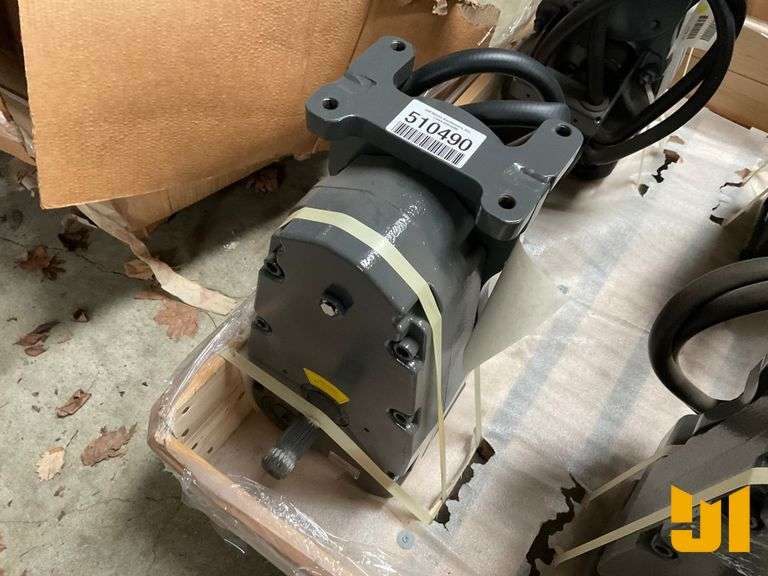 ZULDBERG FRONT MOUNT PTO PART#4286889M98 - Jeff Martin Auctioneers, Inc.