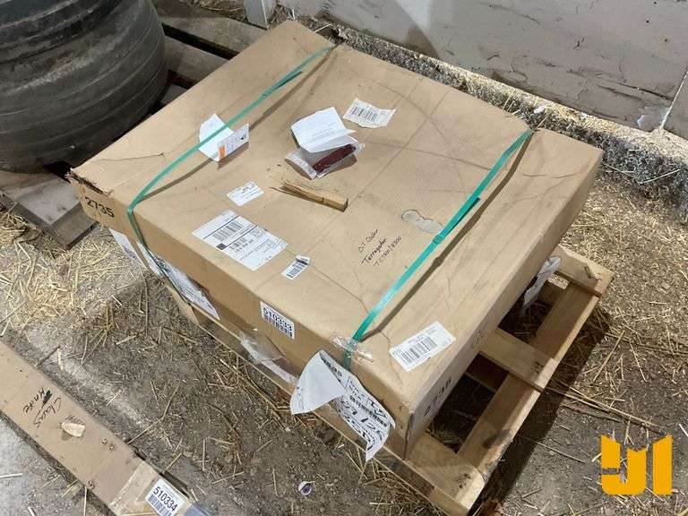 OIL COOLER FOR A TERRAGATOR TG7300/8300 - Jeff Martin Auctioneers, Inc.