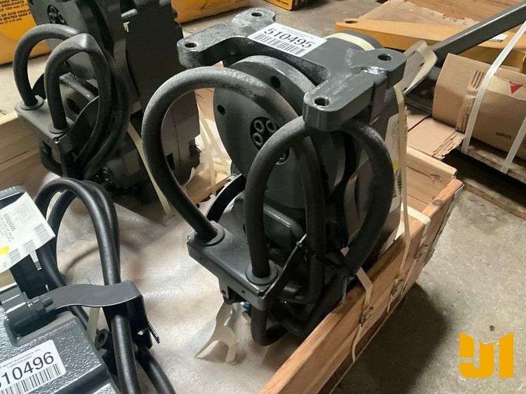 ZULDBERG FRONT MOUNT PTO 6PART#4286889M98 - Jeff Martin Auctioneers, Inc.