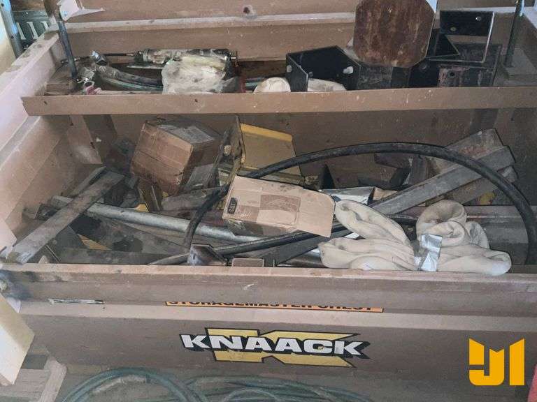 KNAACK JOBOX WITH CONTENTS - Jeff Martin Auctioneers, Inc.