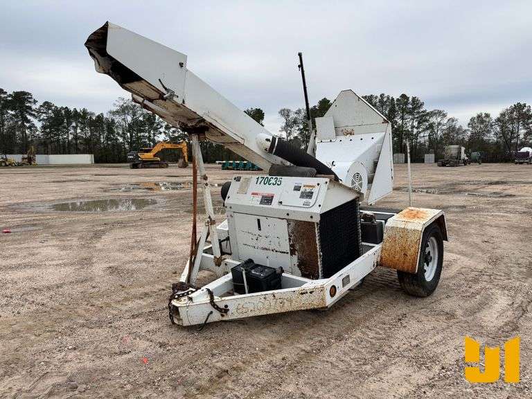 2006 WOODCHUCK WC-12A PORTABLE CHIPPER SN: 1W98510186S209739 - Jeff ...