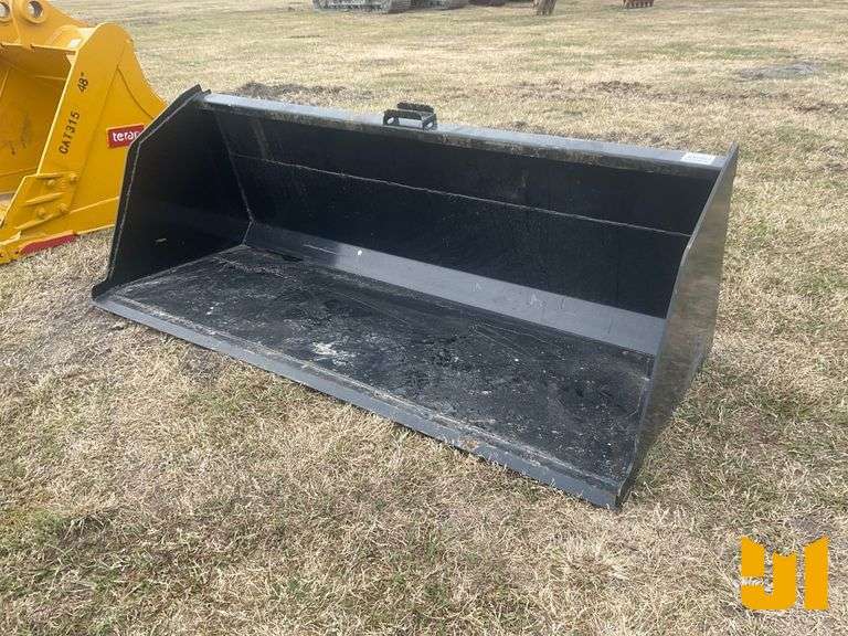 SMOOTH BUCKET 84 INCHES - Jeff Martin Auctioneers, Inc.