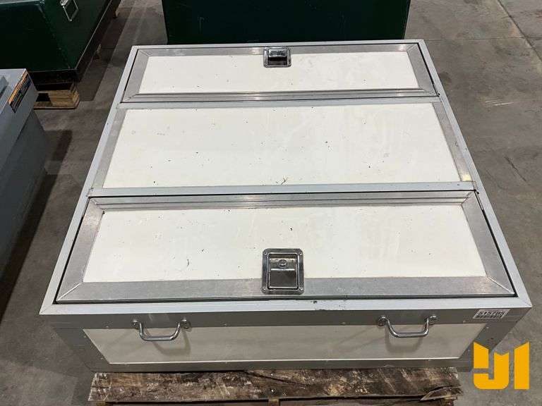 EQUIPMENT INNOVATOR OMNICUBE TR 14-1 BEVERAGE COOLER INSERT GOLF CART ...