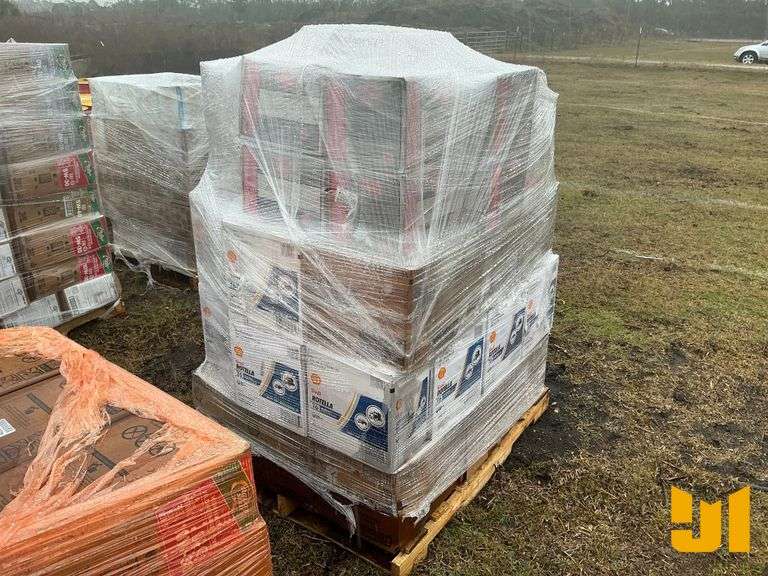 PALLET OF ENGINE OIL WEIGHTS VARY - Jeff Martin Auctioneers, Inc.