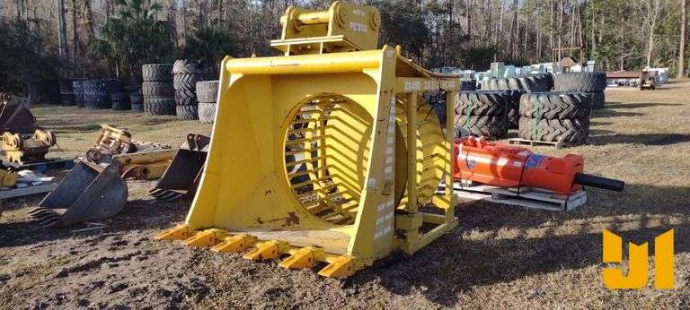 60” ROCK SCREEN BUCKET - Jeff Martin Auctioneers, Inc.