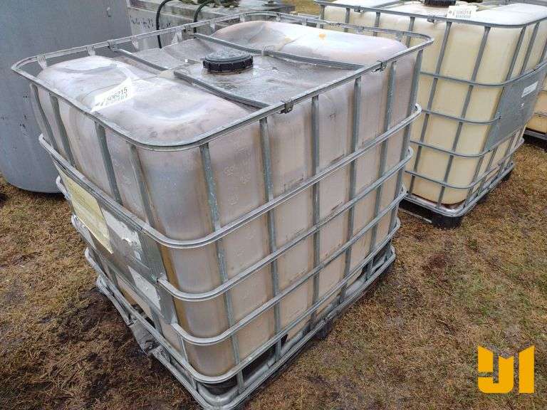 250 GALLON POLY TANK - Jeff Martin Auctioneers, Inc.