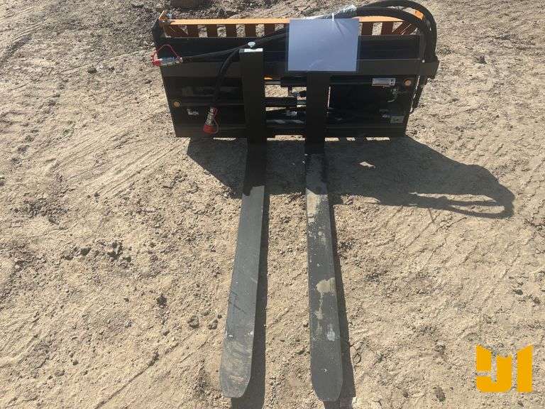 UNUSED 2025 WOLVERINE PFA-11-3300G 48 IN. HYDRAULIC FORKS SN: ZW-00553 ...