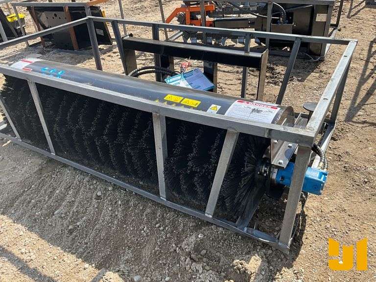 UNUSED 2024 TOPCAT SSAB-72 ANGLE BROOM 72 SN: SSAB7225010801R - Jeff ...