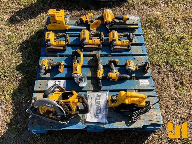 DEWALT QTY POWER TOOLS - Jeff Martin Auctioneers, Inc.