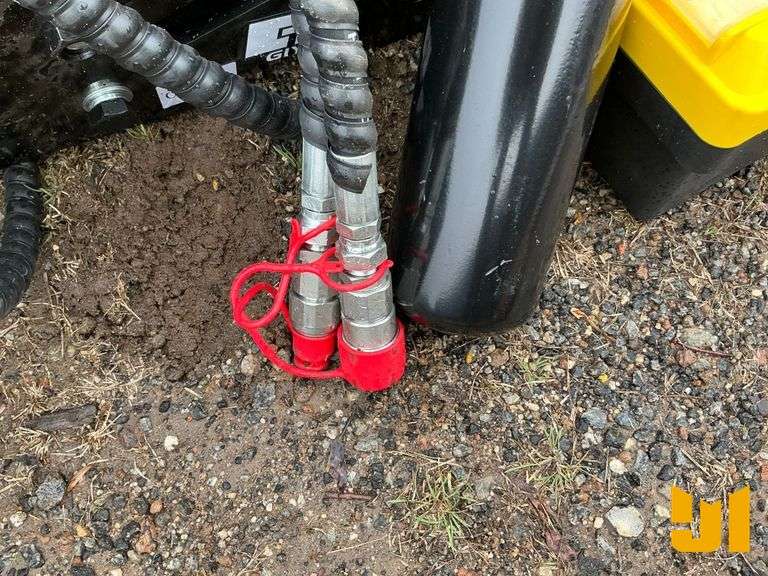 UNUSED 2025 GIYI GY-D45 MINI SKID STEER POST DRIVER 24 INCH - Jeff ...