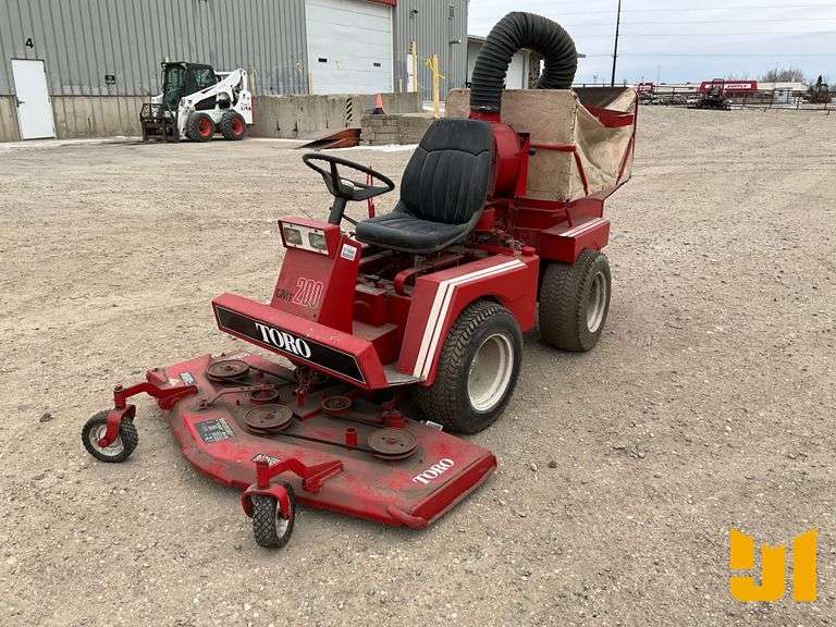 TORO GMT 200 SN: H-200-1-03302 ARTICULATING FRONT DECK RIDING MOWER ...