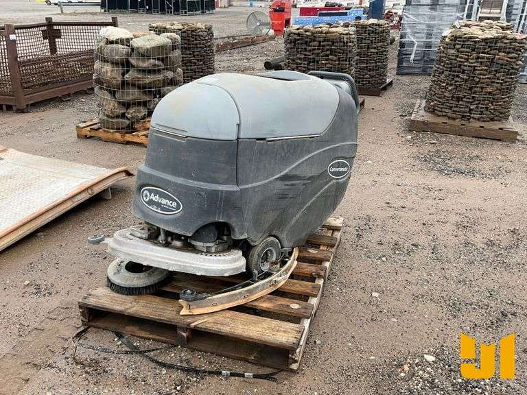 ADVANCE CONVERTAMATIC WALK BEHIND FLOOR SCRUBBER - Jeff Martin ...