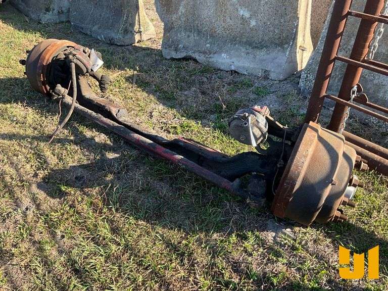 2006 MACK 688S FRONT AXLE - Jeff Martin Auctioneers, Inc.
