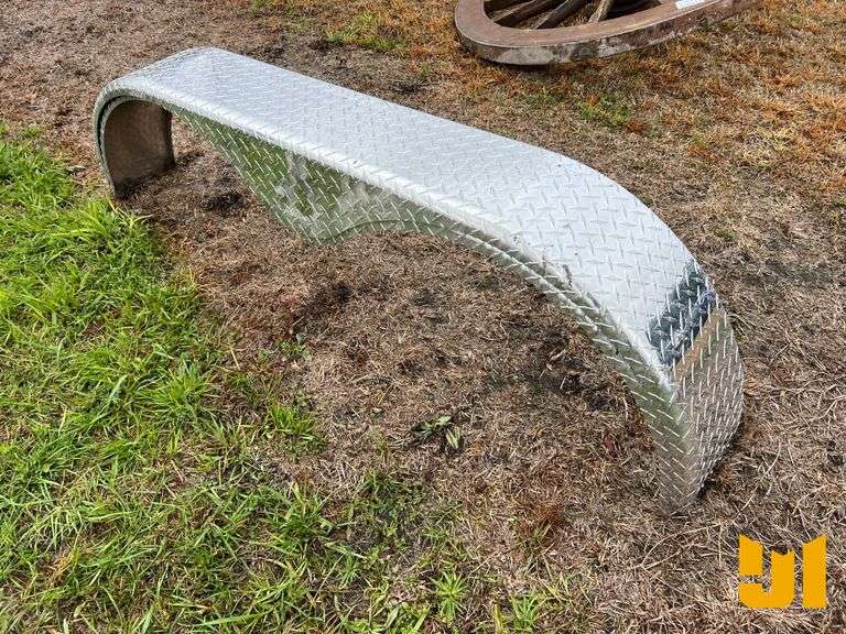 QTY(2) CHROME FENDERS - Jeff Martin Auctioneers, Inc.