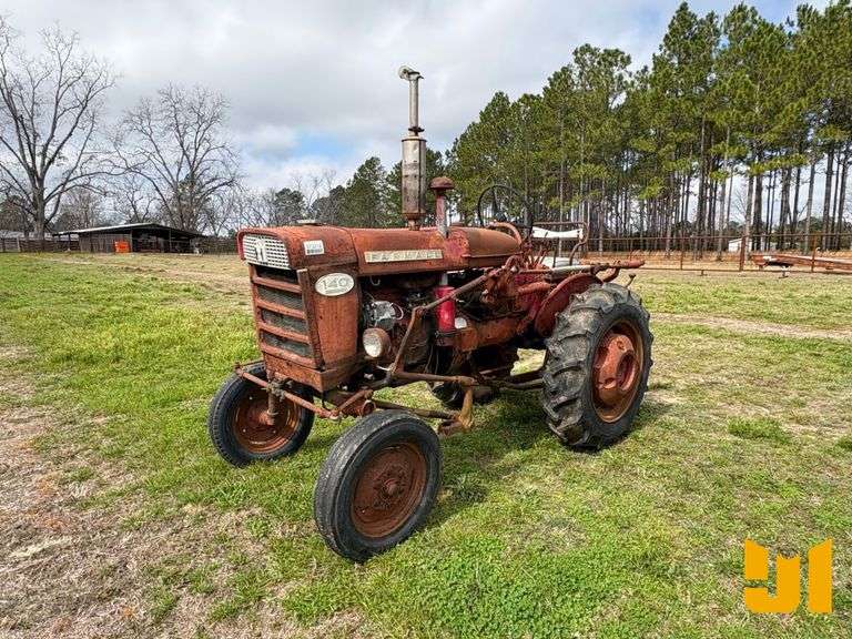 1961 INTERNATIONAL FARMALL 140 TRACTOR SN: 15196 - Jeff Martin ...