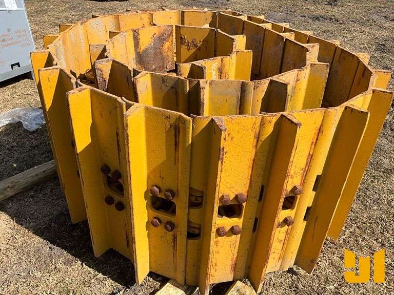 D6T DOZER TRACK - Jeff Martin Auctioneers, Inc.