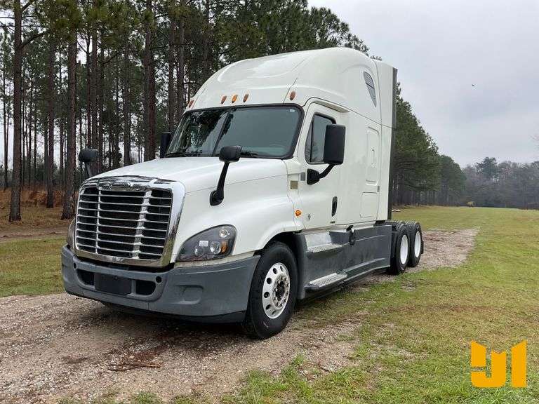 2015 FREIGHTLINER CASCADIA TANDEM AXLE TRUCK TRACTOR VIN ...