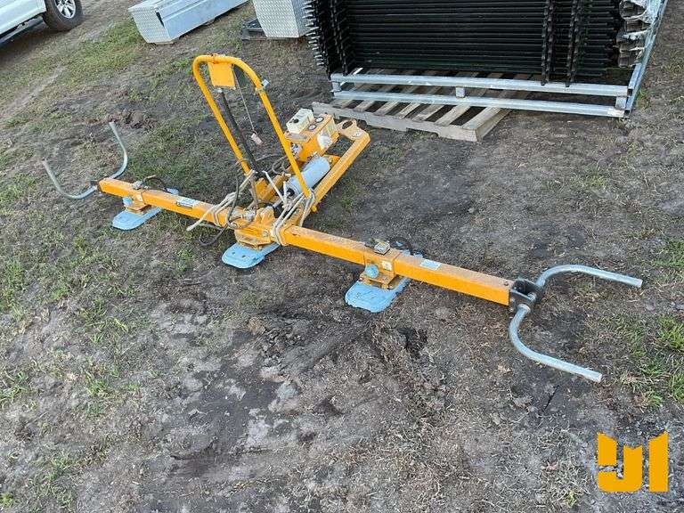 CONDITION UNKNOWN ANVER VACUUM GLASS LIFTER - Jeff Martin Auctioneers, Inc.
