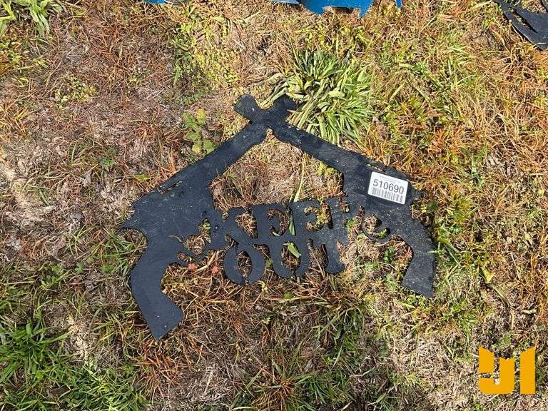 METAL KEEP OUT GUN SIGN - Jeff Martin Auctioneers, Inc.