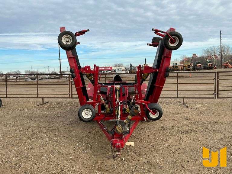 2005 PROGRESSIVE TD92 22' SN: 05921372 BATWING MOWER - Jeff Martin ...