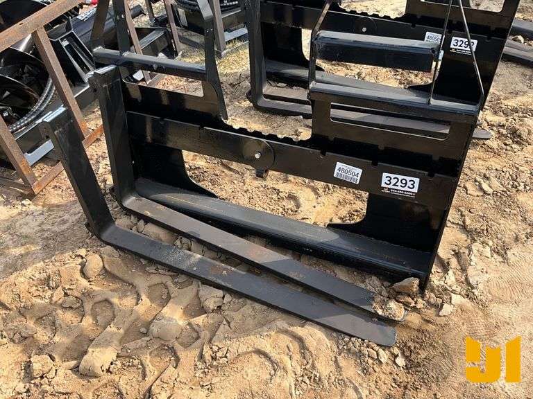 FORK FRAME - Jeff Martin Auctioneers, Inc.