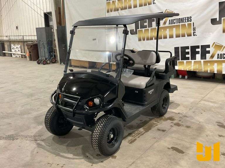 2024 CUSHMAN SHUTTLE 2+2 GOLF CART 3622888 - Jeff Martin Auctioneers, Inc.