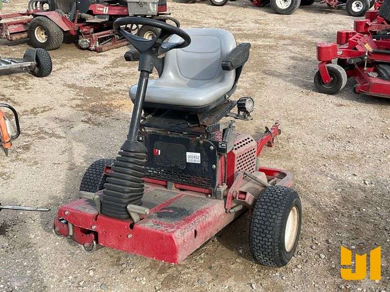 2017 TORO GREENSPRO 1260 GREENS ROLLER - Jeff Martin Auctioneers, Inc.