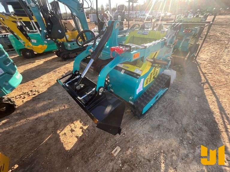 UNUSED MACH PRO MP330 STAND ON MULTI TERRAIN LOADER SN: MP2407183727 ...
