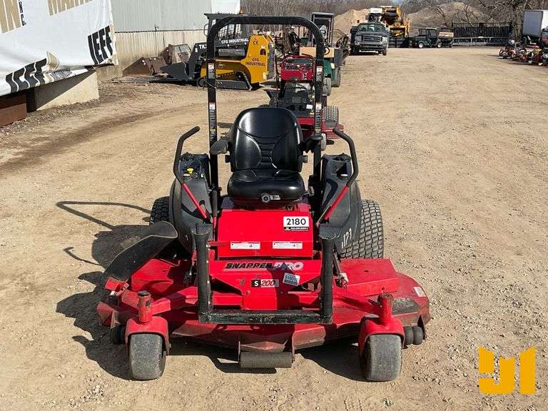 SNAPPER PRO S 200 ZERO TURN SN: 2013156076 - Jeff Martin Auctioneers, Inc.