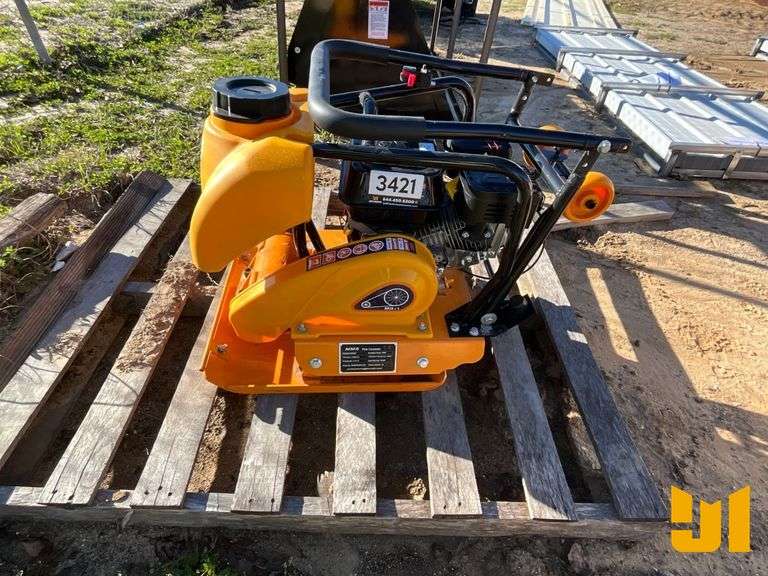 MMS MS90 SN: MS90PBH241251 PLATE COMPACTOR - Jeff Martin Auctioneers, Inc.