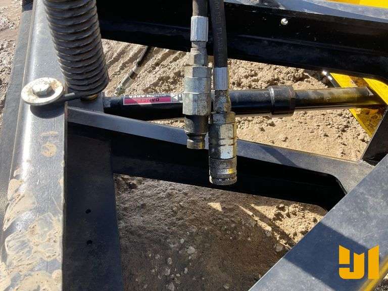 SNOW WOLF QP-102 QUATTRO PLOW SN: 15174 - Jeff Martin Auctioneers, Inc.