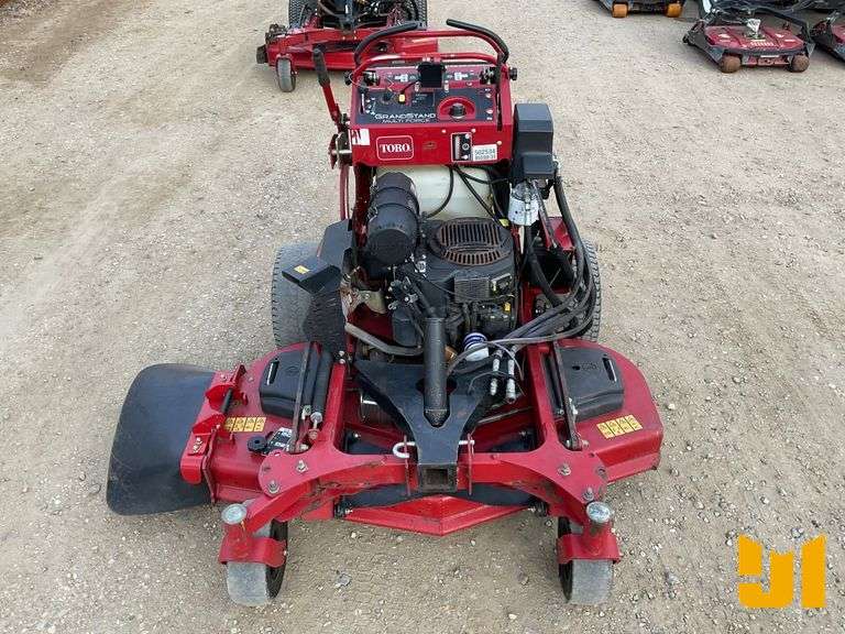 TORO 72529 GRANDSTAND STAND ON SN: 40743593 - Jeff Martin Auctioneers, Inc.
